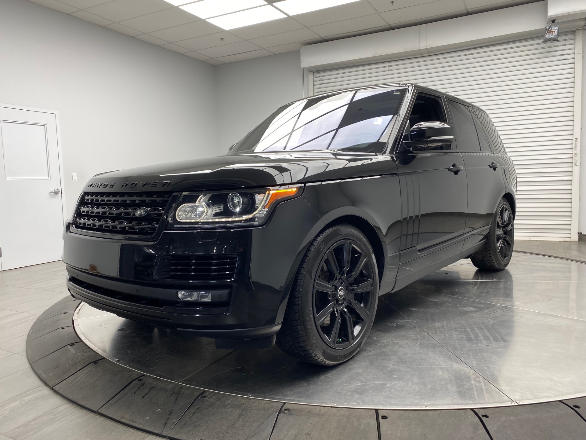 (SOLD) 2017 Land Rover Range Rover Supercharged w/66,493km – Pulse Auto ...